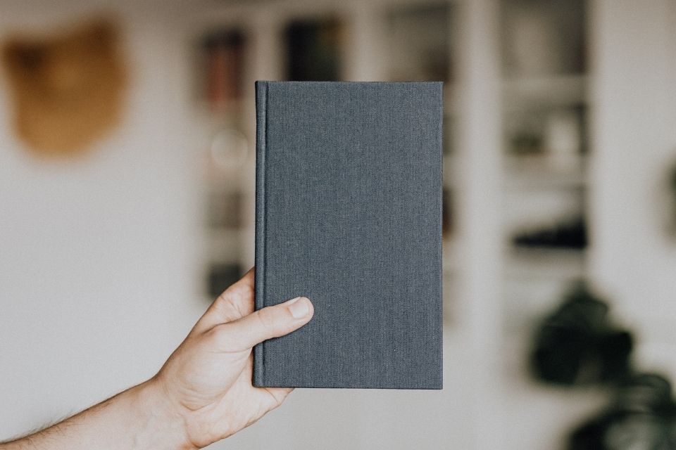 El lanzamiento de un libro en 7 pasos - fingerprint España